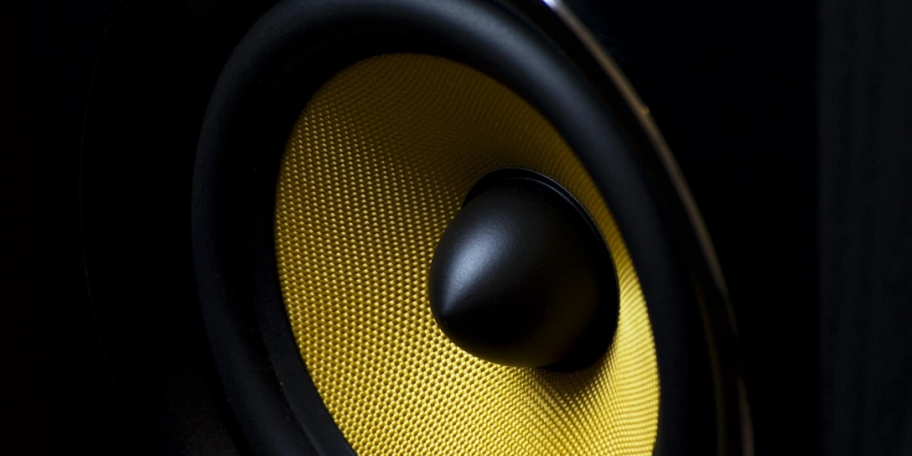 Los 9 mejores altavoces autoamplificados - TecnoTops.top